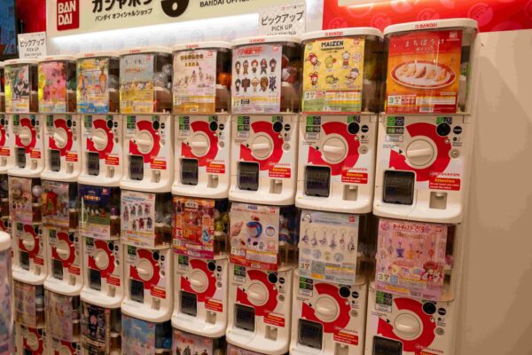 What Is a Gashapon Machine: Complete Guide & How to Start a Profitable ...